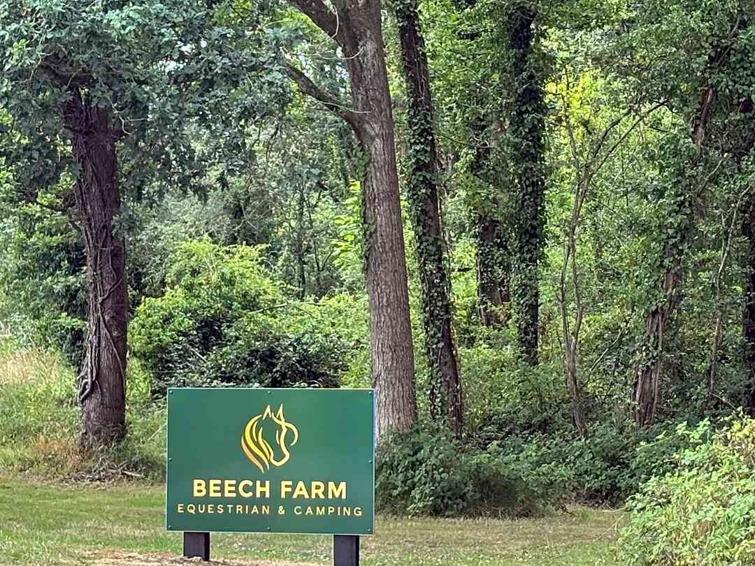 Beech Farm, Billingshurst, West Sussex - Updated 2026 prices | Pitchup.com