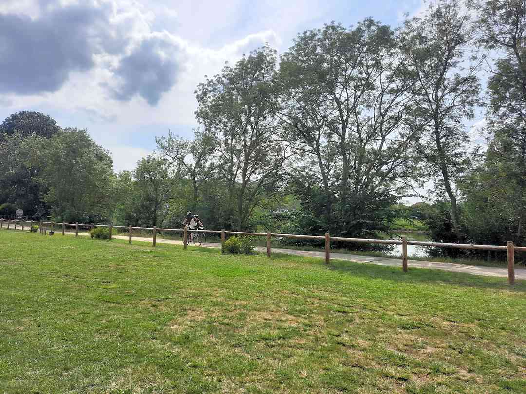 Camping La Montagne de Reims, Val-de-Vesle, Marne | Pitchup.com