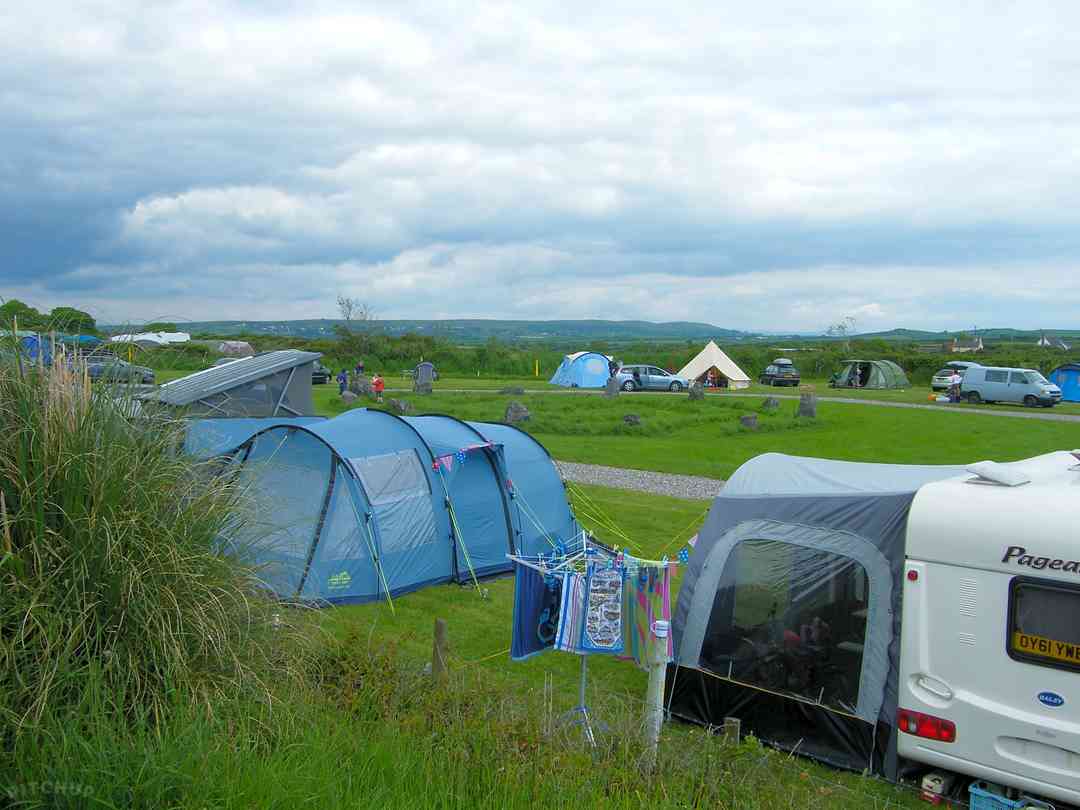 Pitton Cross Caravan and Camping Park, Swansea, Glamorgan | Pitchup.com