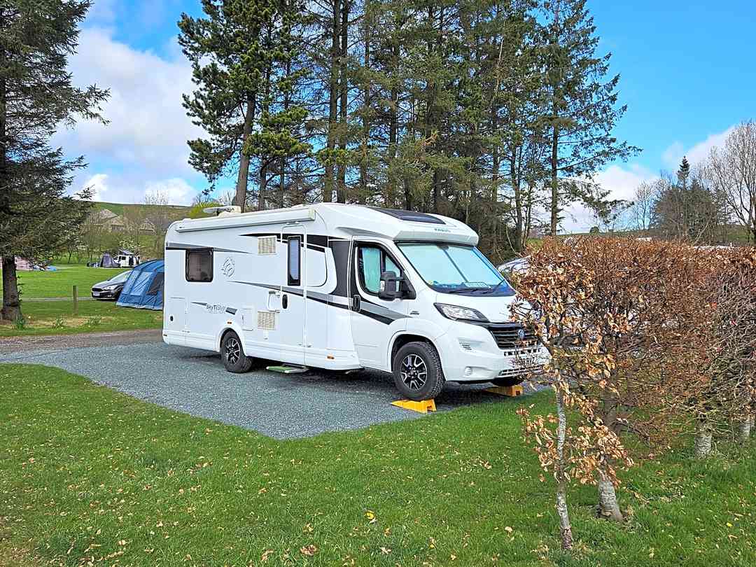 Knight Stainforth Caravan and Camping Park, Settle, North Yorkshire ...