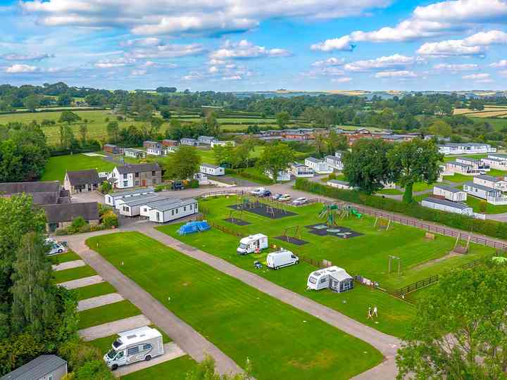 Ashbourne Heights Holiday Park, Ashbourne, Derbyshire - Updated 2026 ...