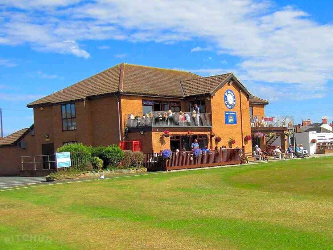 Find the Best Touring Caravan Sites in Liverpool, Merseyside - Pitchup®