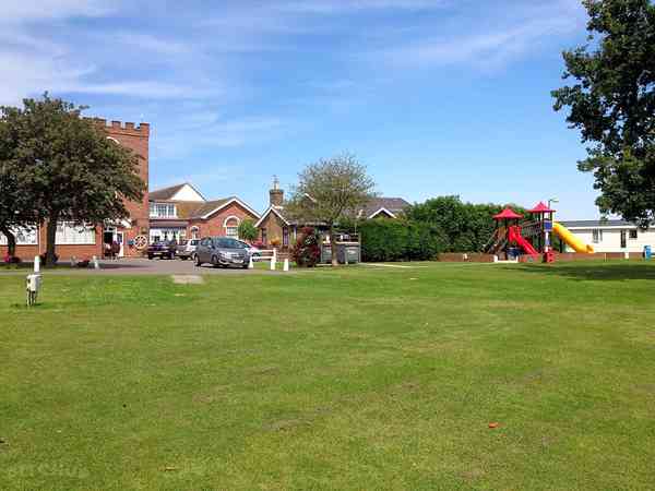 Trusthorpe Springs Leisure Park, Mablethorpe - Updated 2021 prices ...