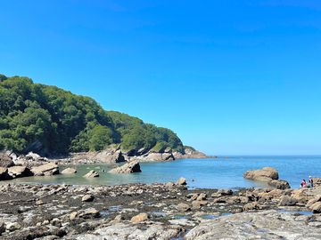 Sandaway beach store