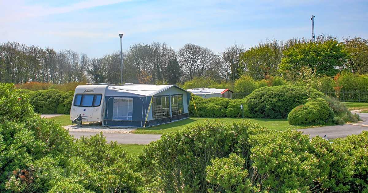 Jacobs Mount Caravan Park, Scarborough | Pitchup.com