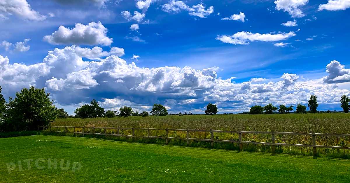 Walnut Farm, Waxham | Pitchup.com