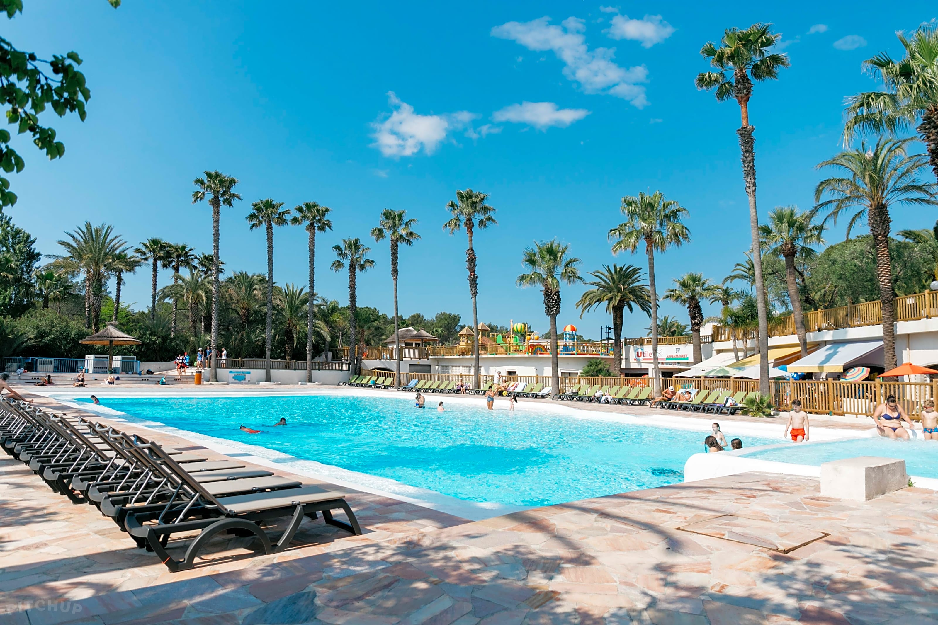 Camping La Baume, Fréjus - Tarifs 2021 - Pitchup®