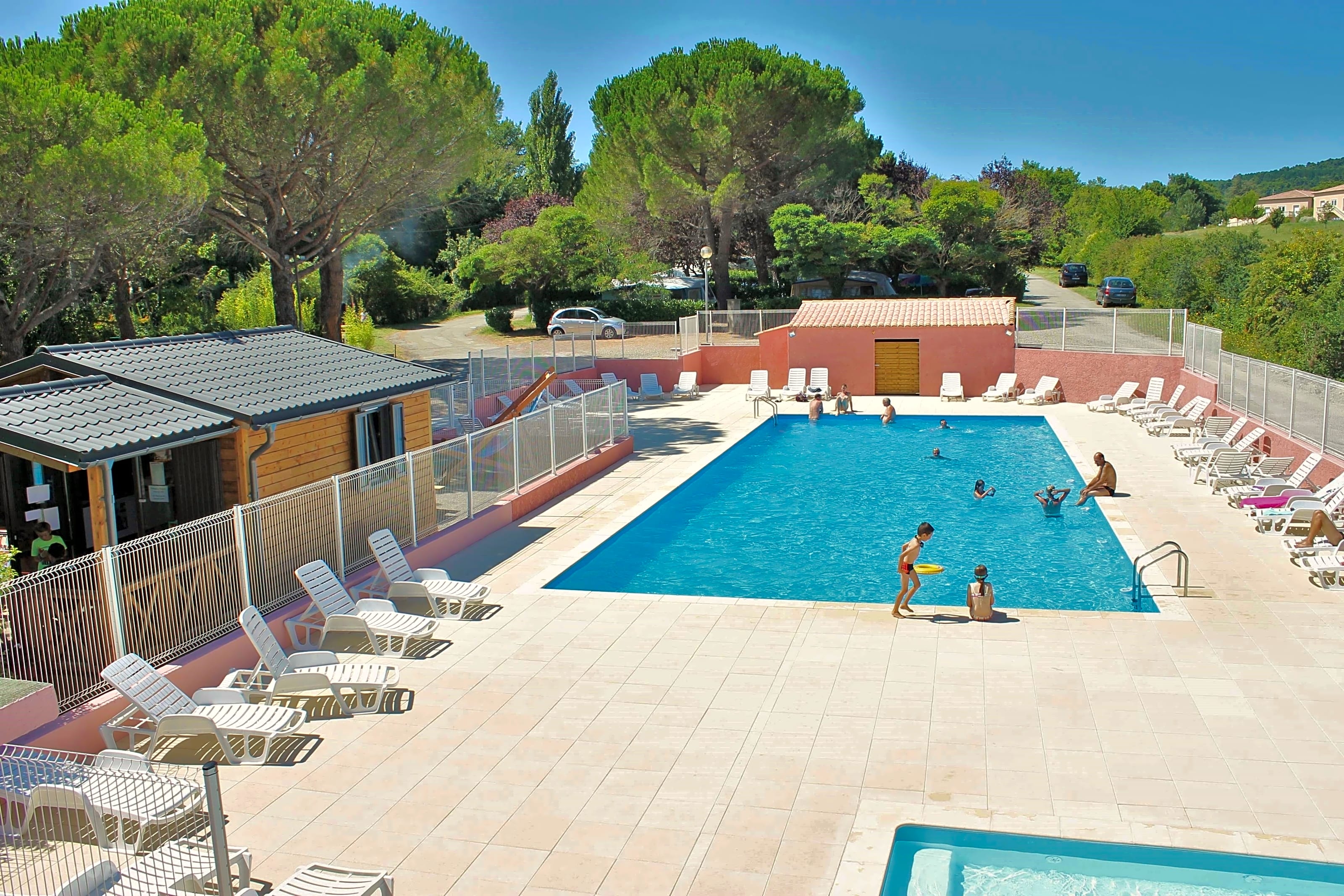Camping Provence Vallée, Manosque - Pitchup®