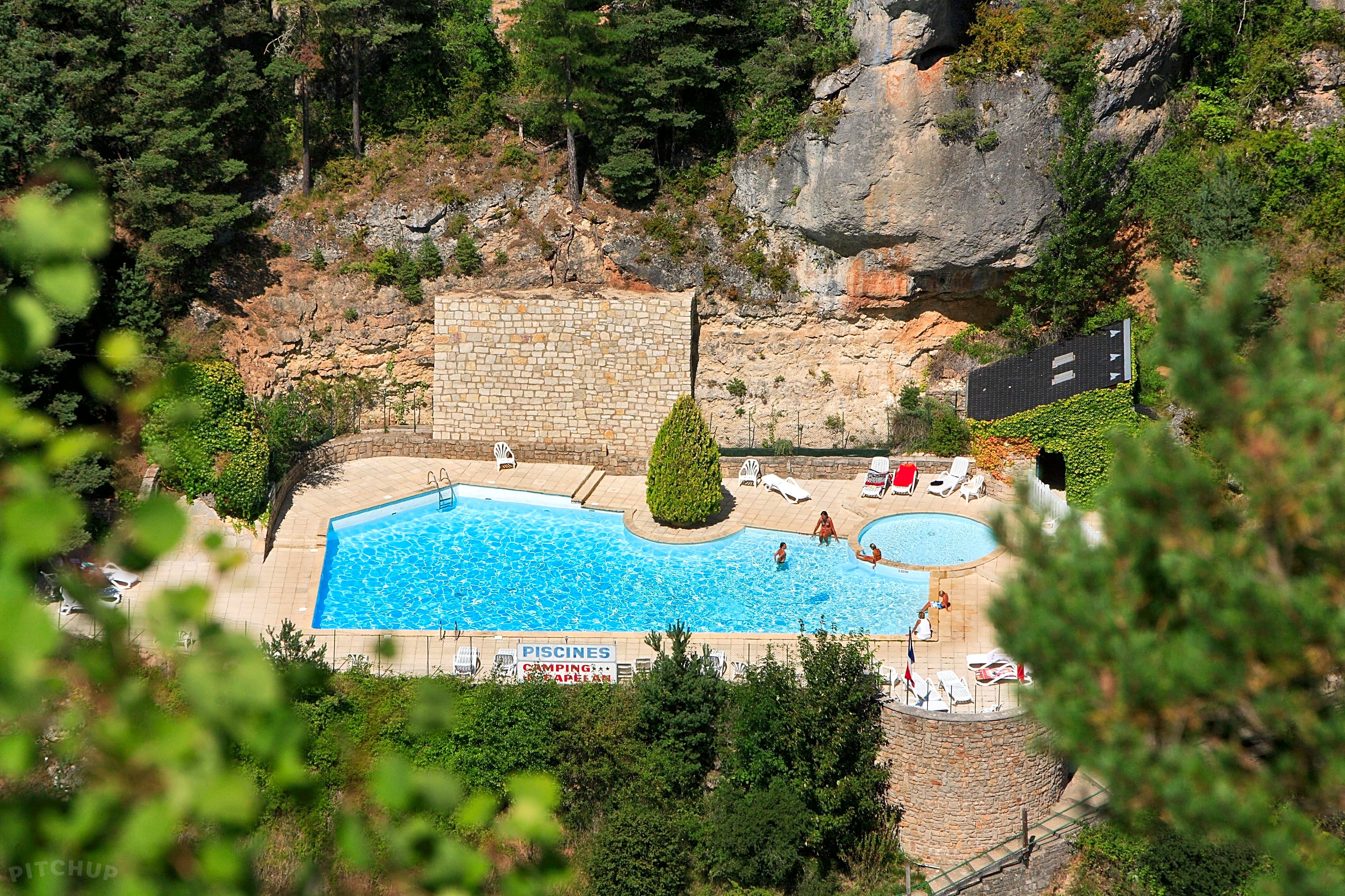 Camping Le Capelan, Meyrueis - Pitchup®