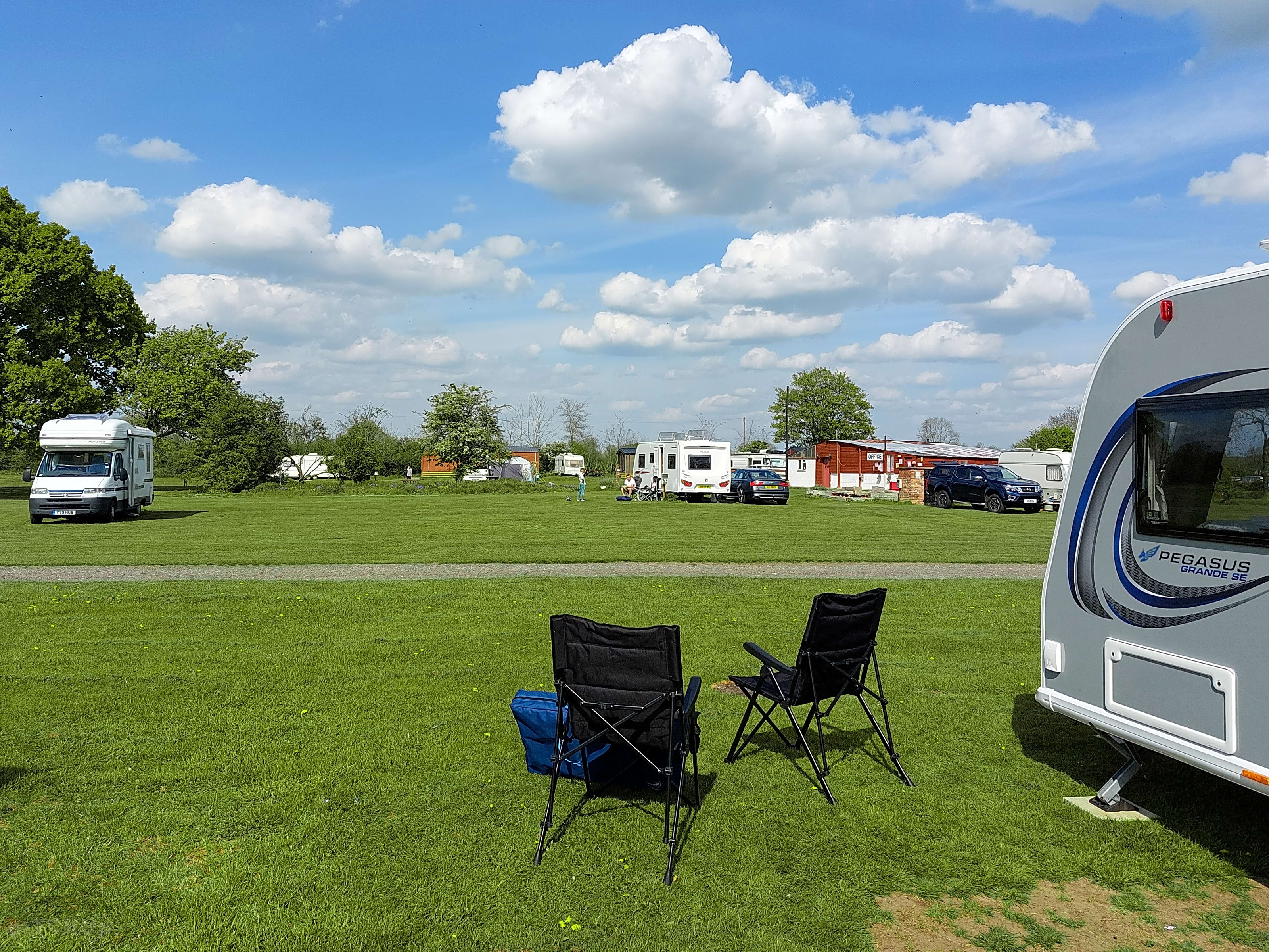Campsites in Fiskerton, Nottinghamshire 2026 from £16/nt | Pitchup.com