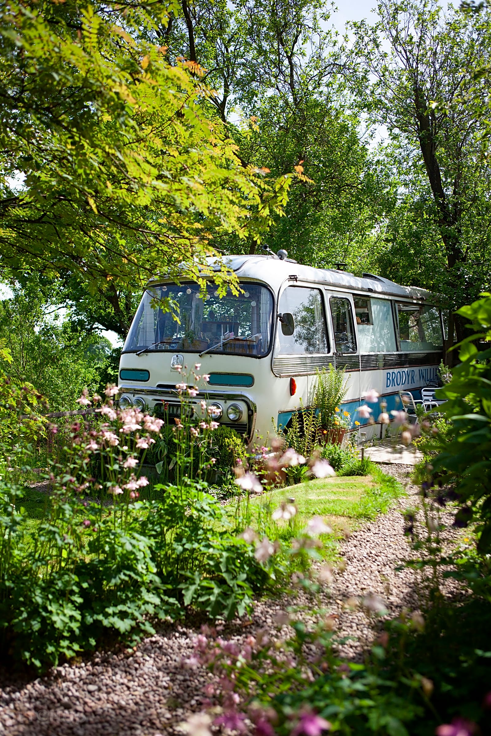 The Majestic Bus, Whitney-on-Wye, Herefordshire | Pitchup.com