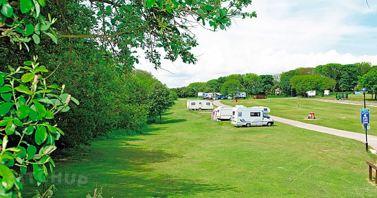 Blue Dolphin Holiday Park, Filey - Pitchup®