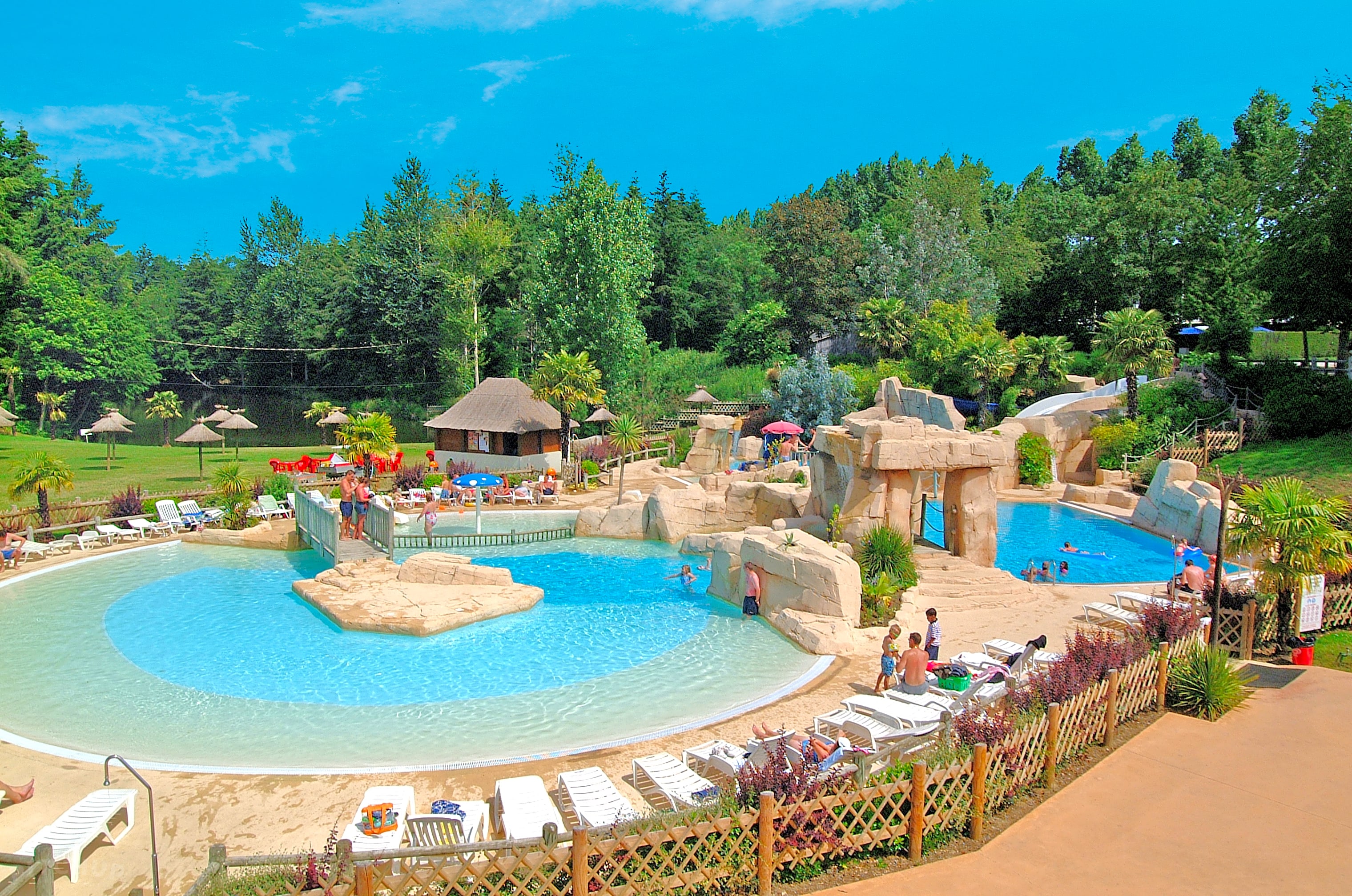 Safari Tent Holidays at Domaine des Ormes, Dol-de-Bretagne - Updated 2020 prices - Pitchup®