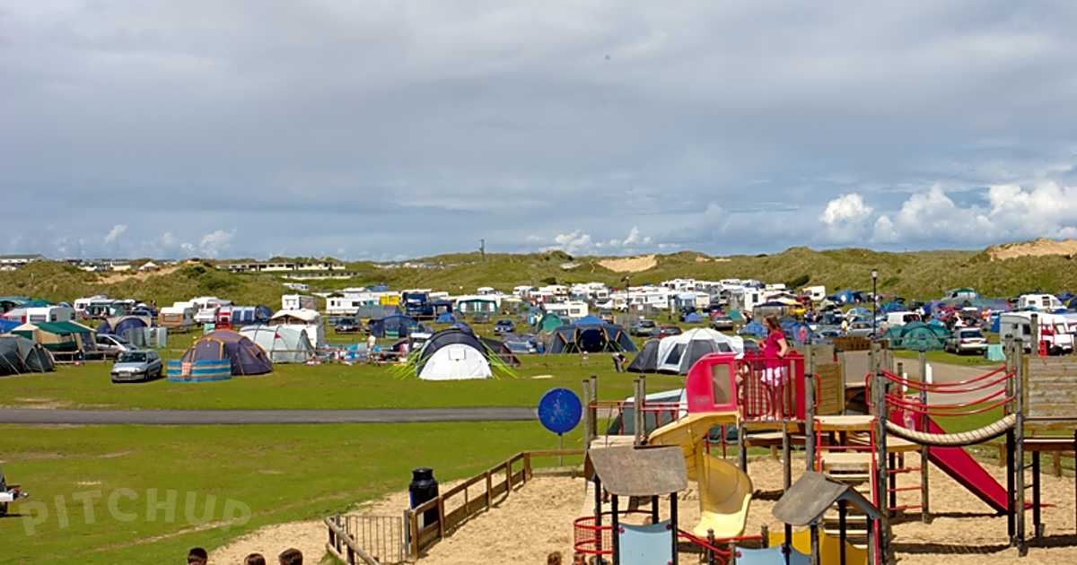 Perran Sands Holiday Park, Perranporth | Pitchup.com