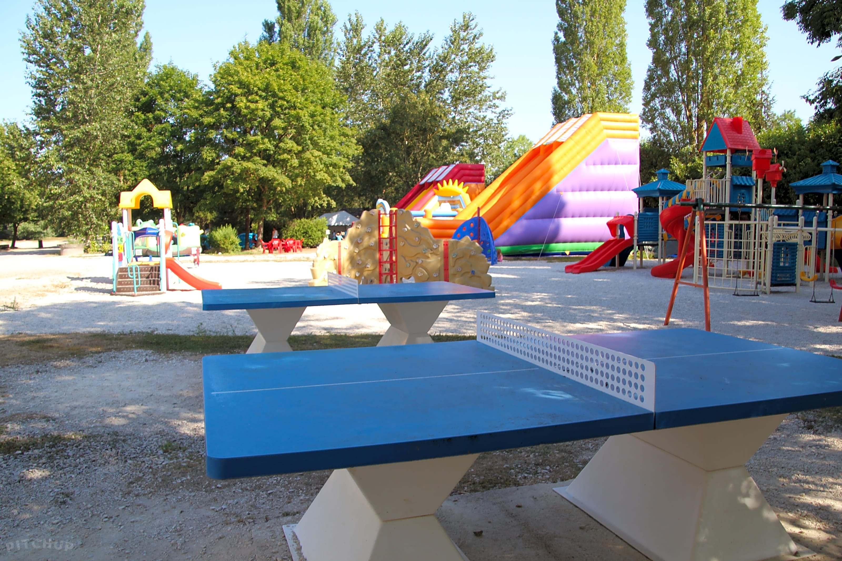 Les Terres Rouges, Clérey - Updated 2020 prices - Pitchup®