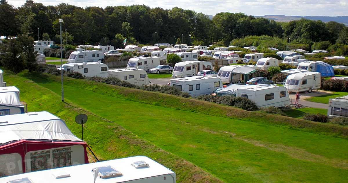 Jacobs Mount Caravan Park, Scarborough | Pitchup.com