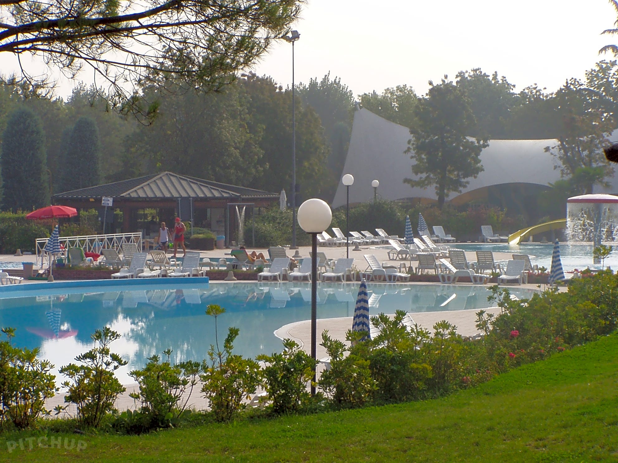 Camping Bella Italia, Peschiera del Garda - Pitchup®