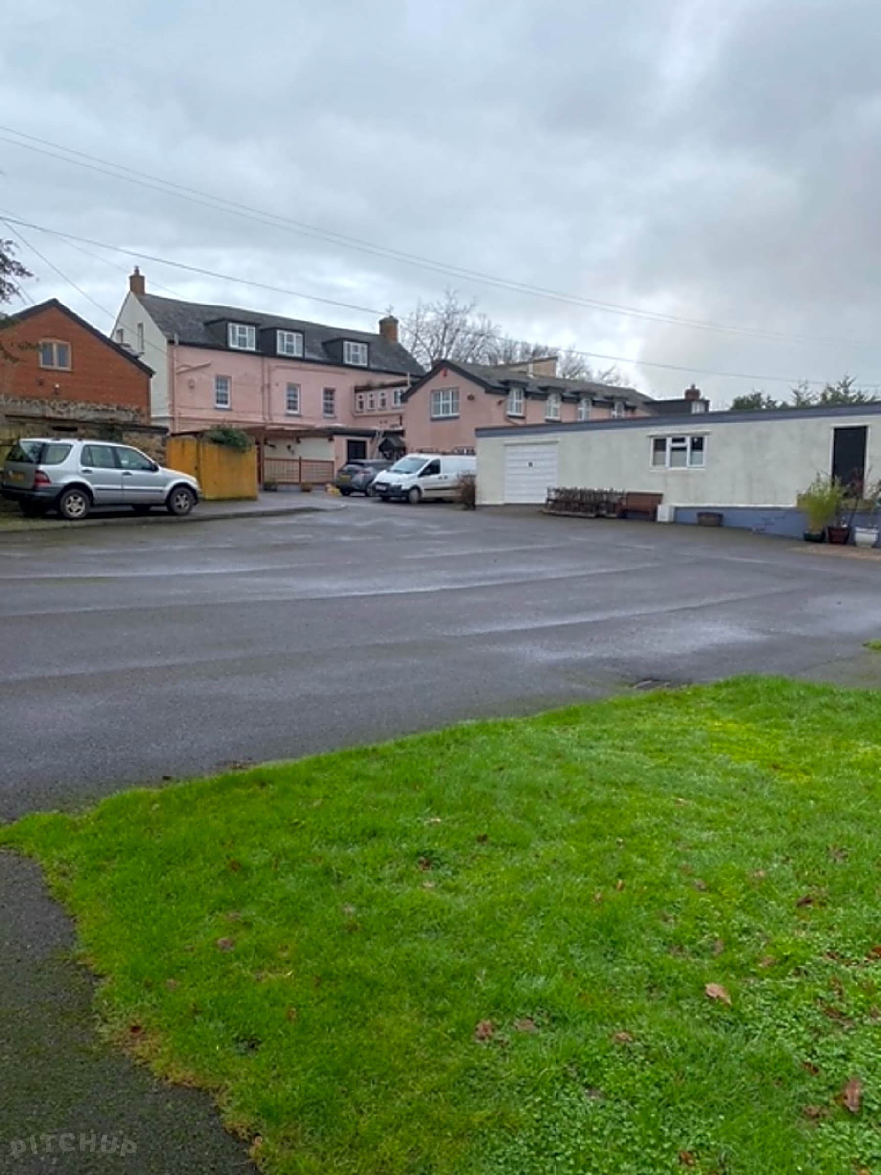 17th Century Hotel, Tiverton, Devon | Pitchup.com