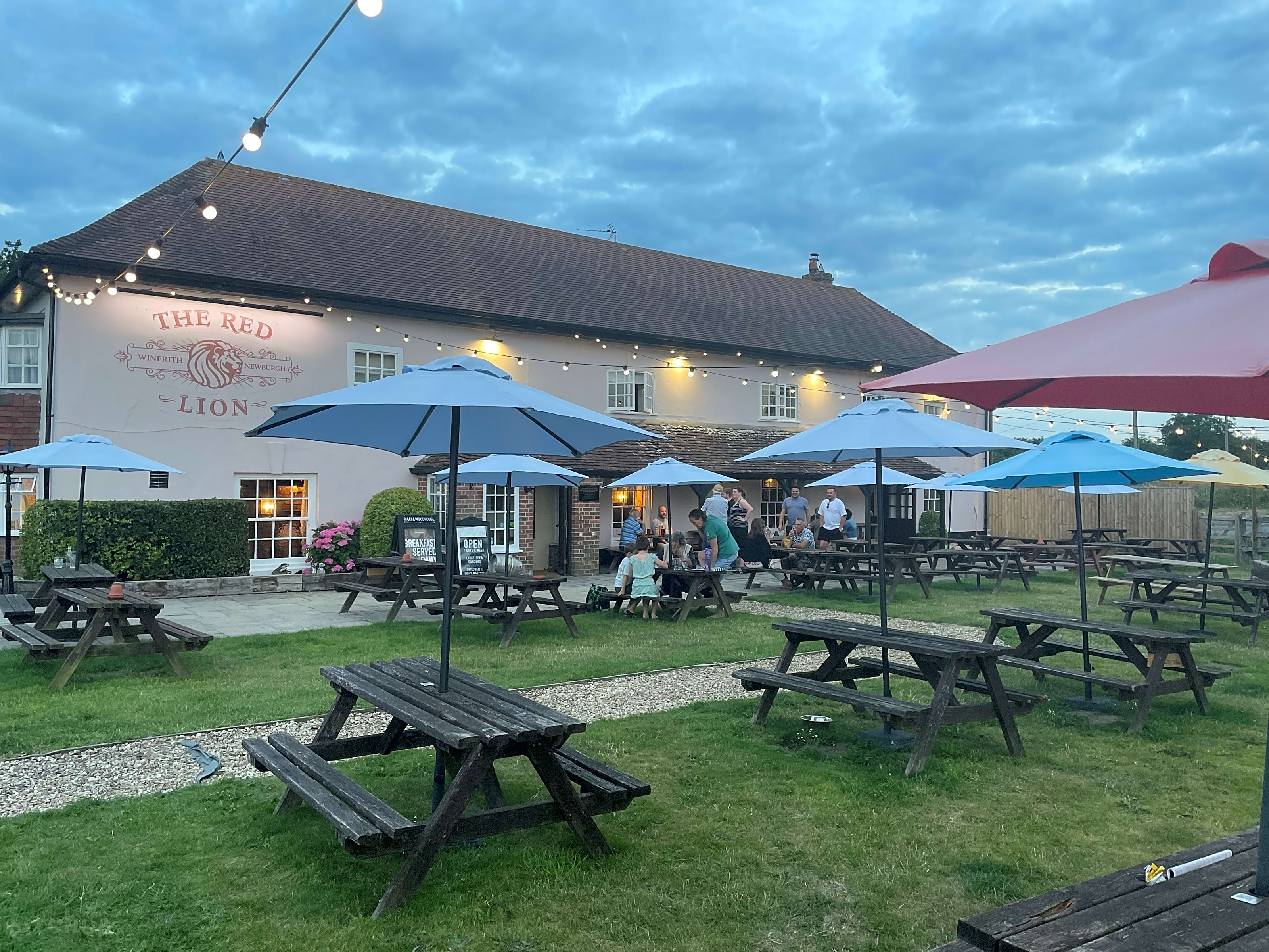 The Red Lion, Winfrith Newburgh, Dorset - Updated 2025 prices | Pitchup.com