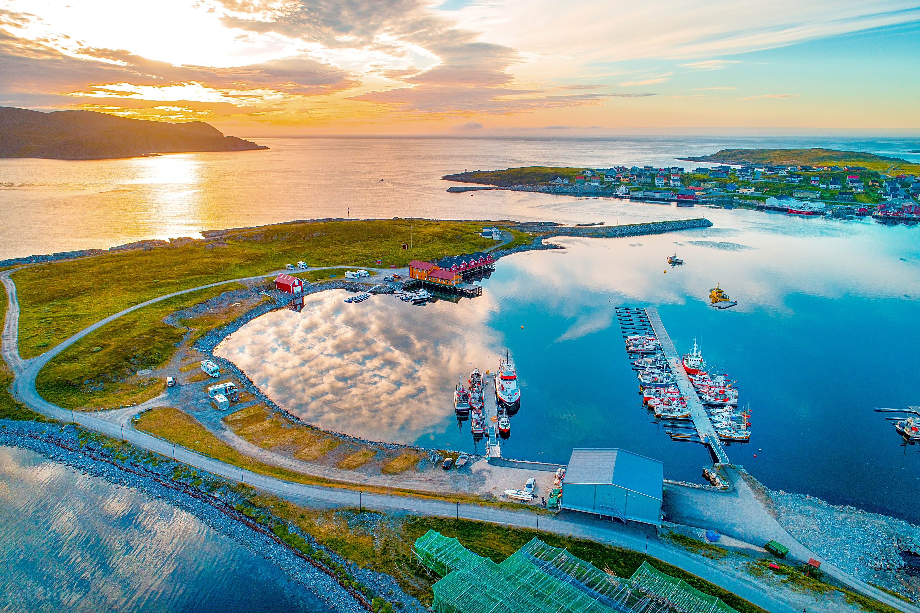 Adventure Camp Mehamn, Mehamn, Finnmark - Precios actualizados de 2026 ...