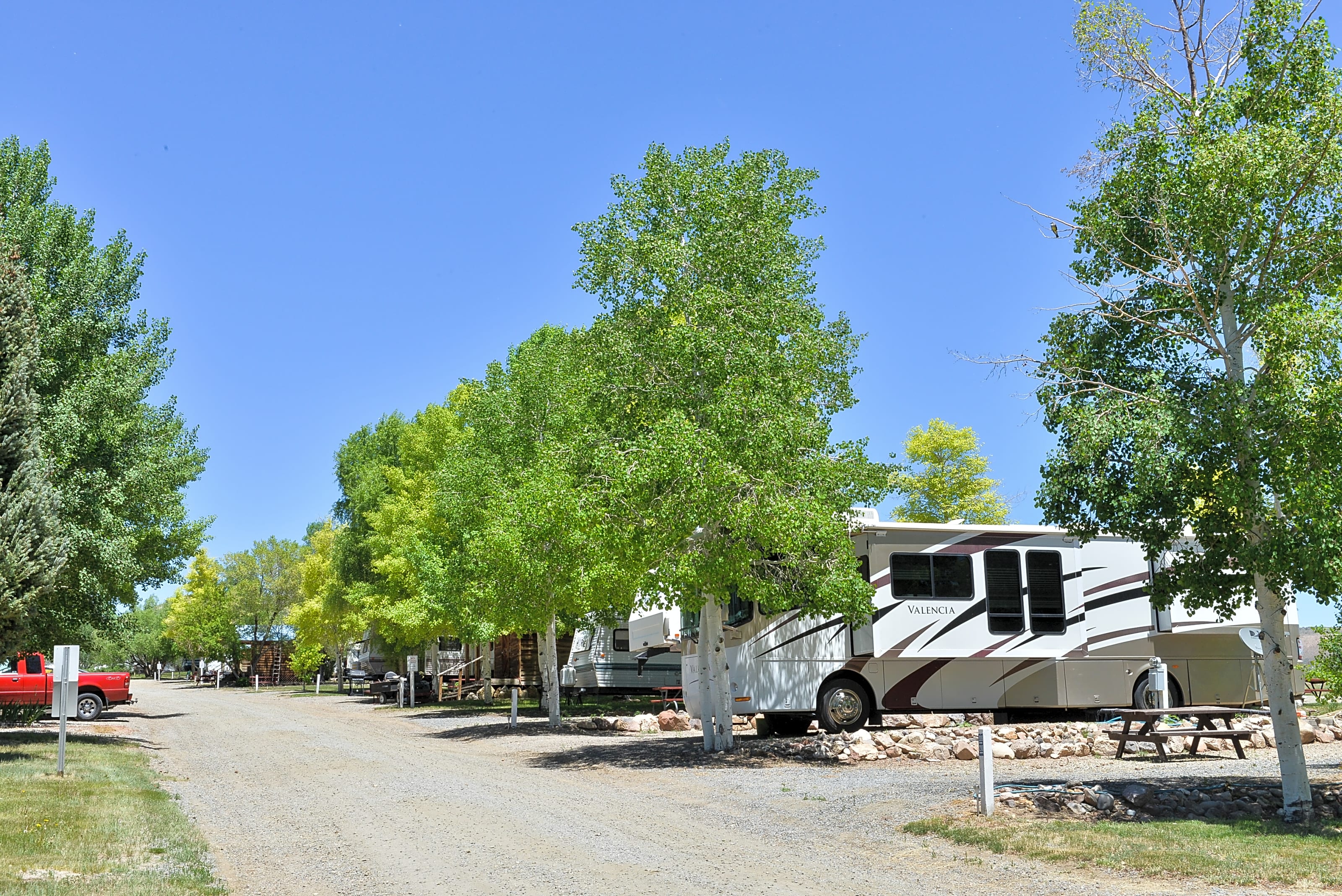 Gunnison Lakeside RV Park & Cabins, Gunnison - Pitchup®