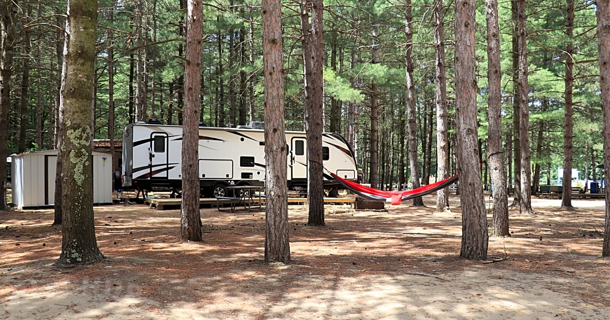 Pine Ridge Park Campsite, Constable - Pitchup®
