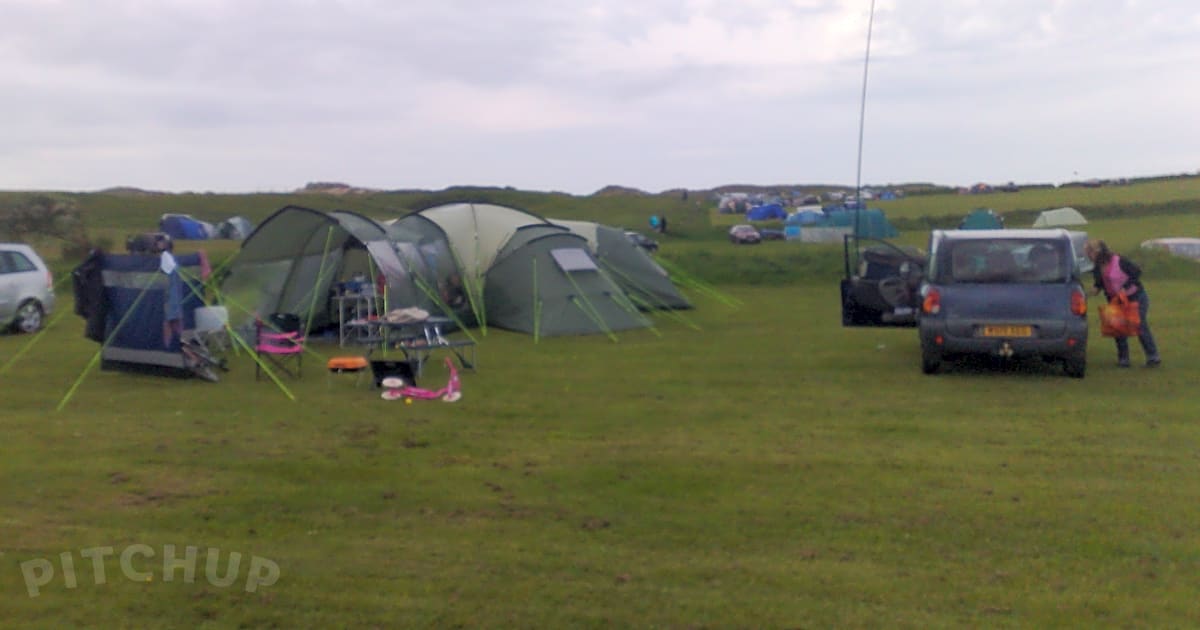 Shell Island Camp Site, Llanbedr - Pitchup®