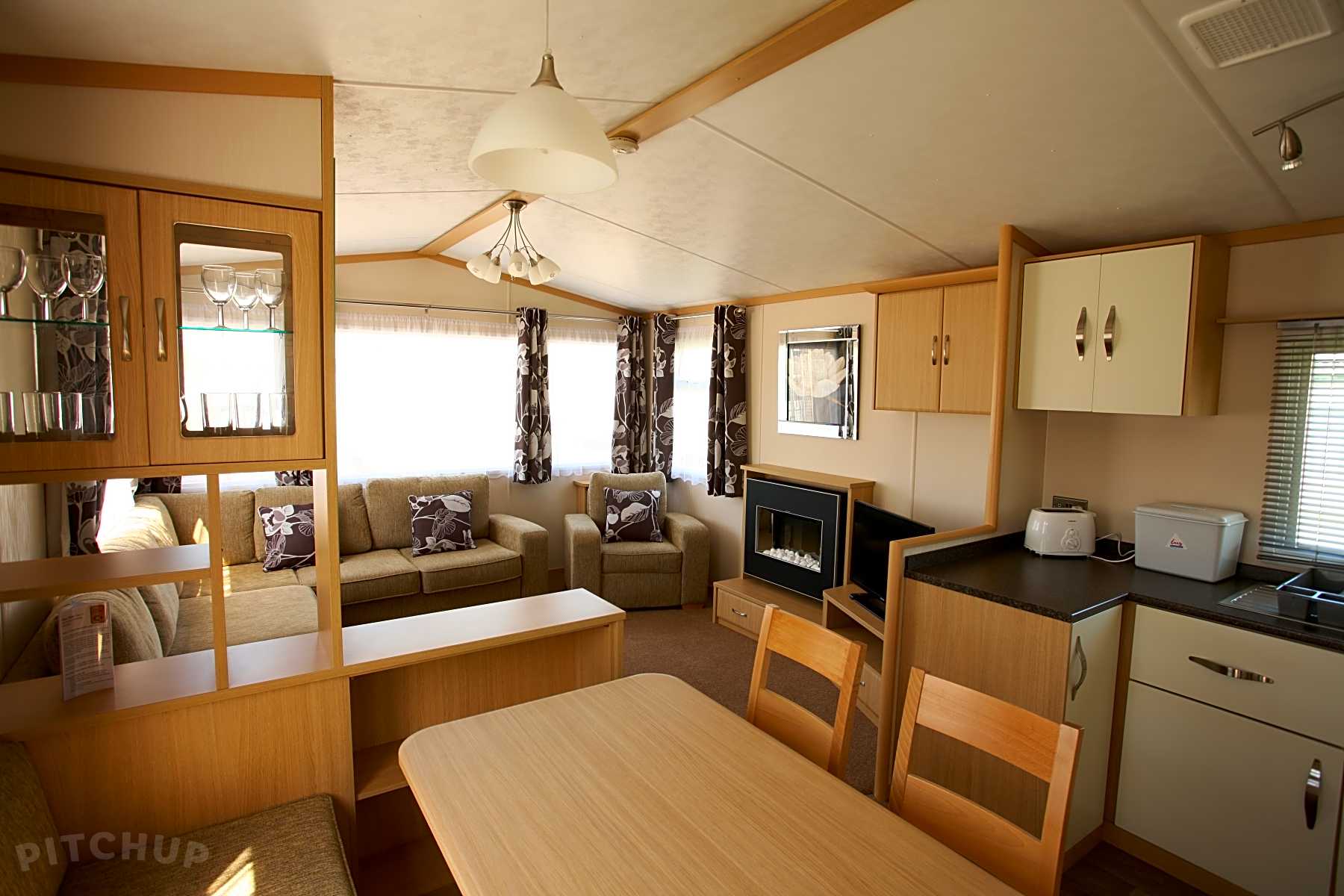 Find Static Caravan Sites and Caravan Holiday Parks in Formby ...
