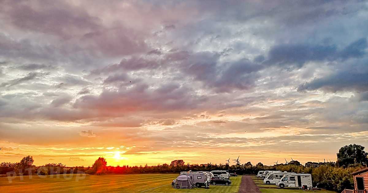 Riverside Lake and Leisure, Ramsey - Updated 2024 prices | Pitchup.com