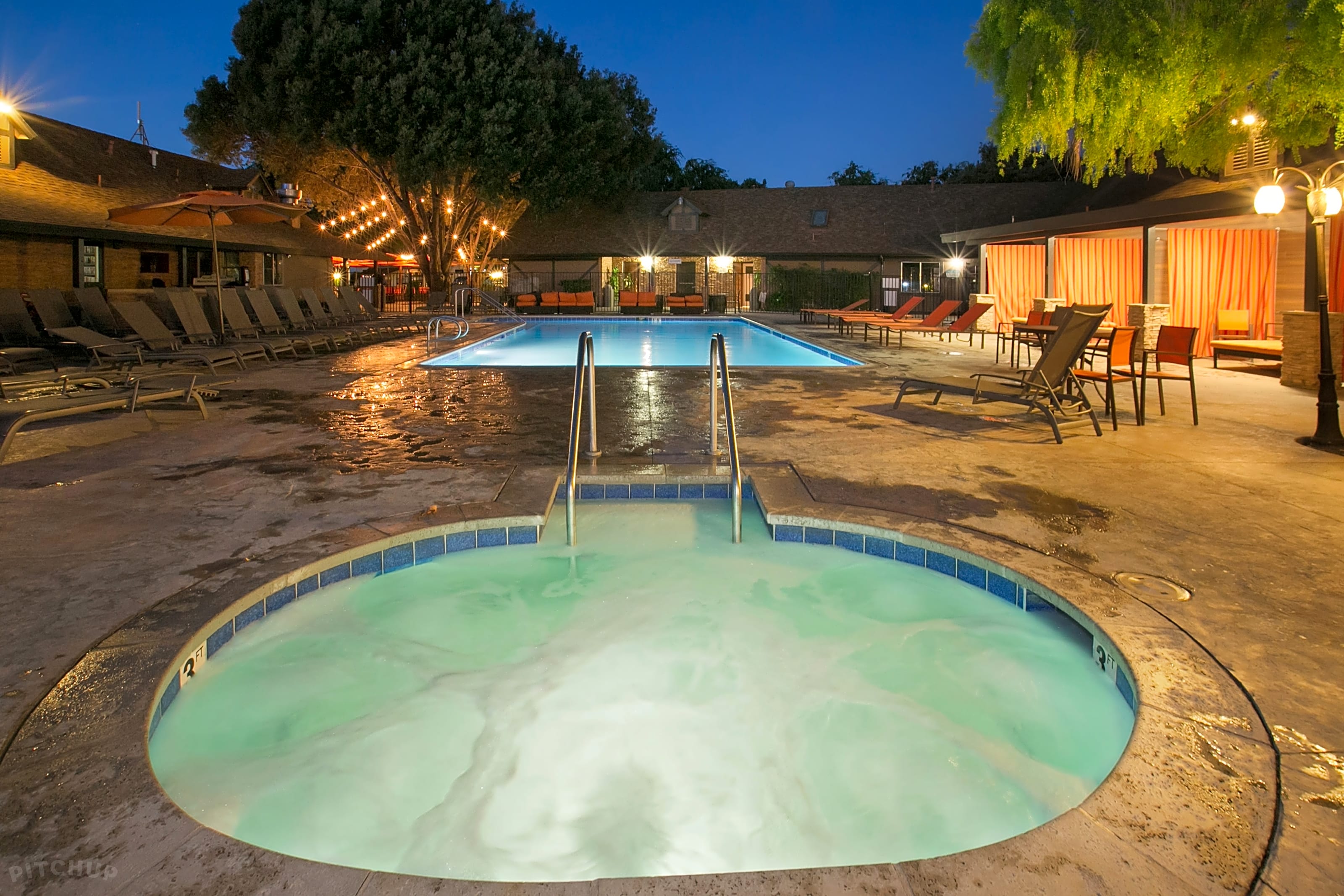 Flying Flags RV Resort and Campground, Buellton - Pitchup®