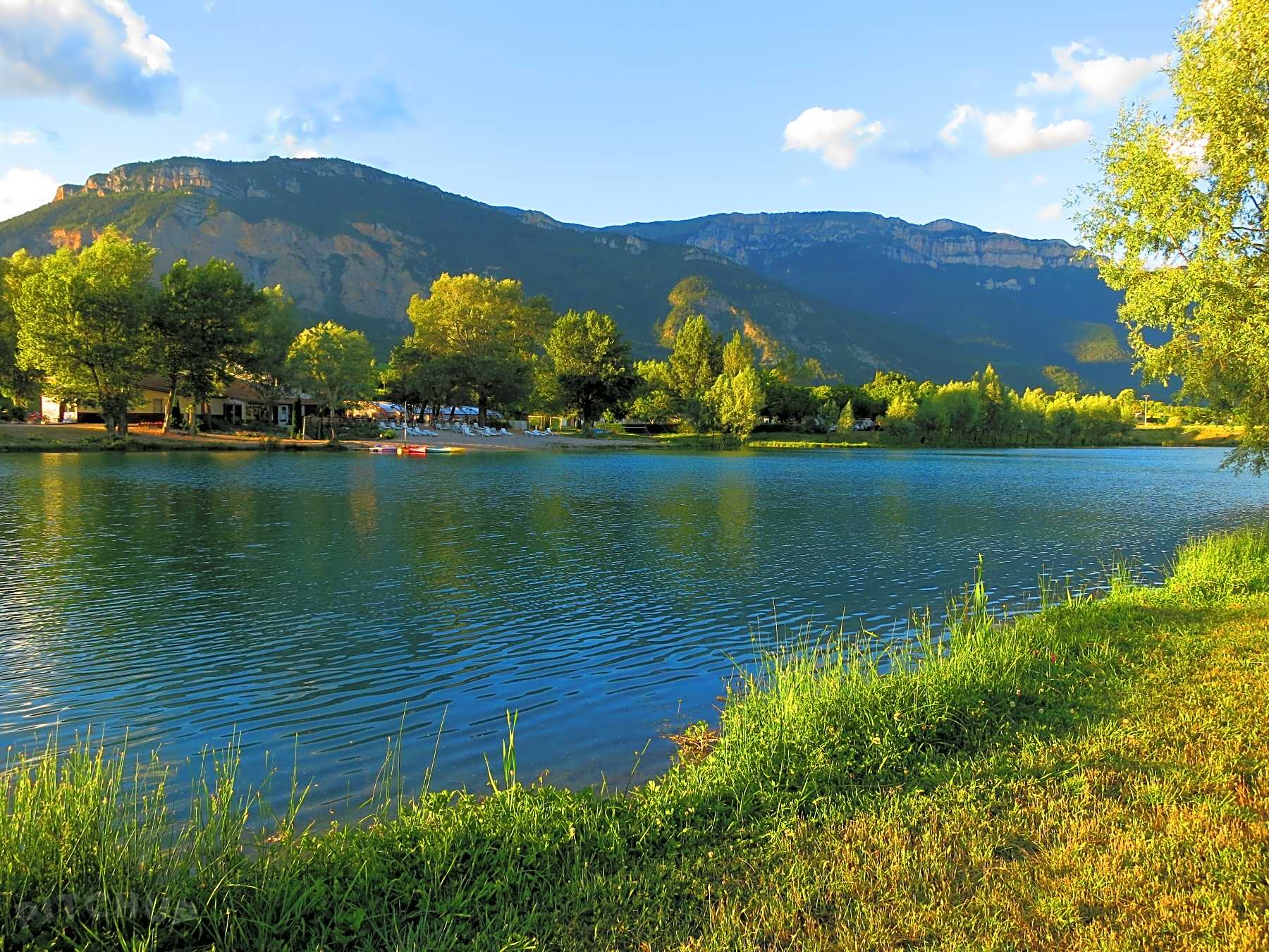 Camping Lac Bleu, Châtillon-en-Diois - Precios actualizados de 2021 ...