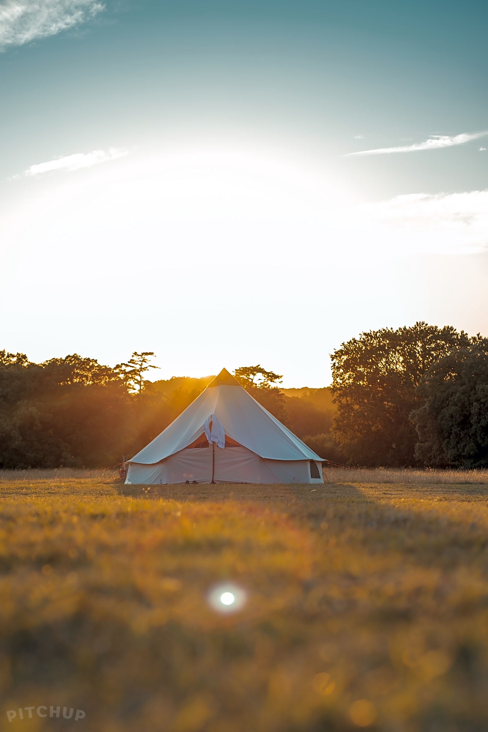 Embers Camping - Knowlton, Dover, Kent | Pitchup.com