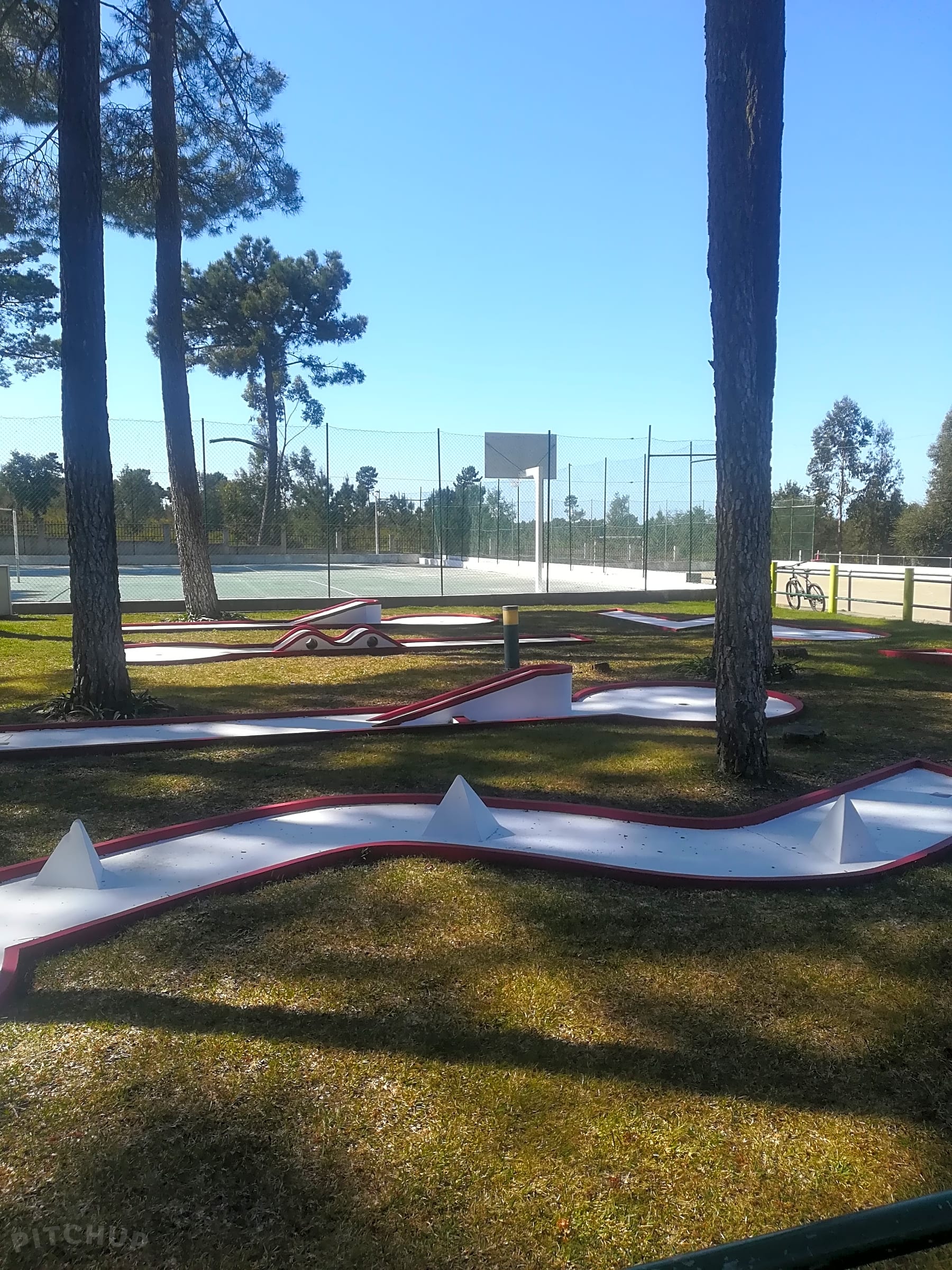 Parque de Campismo de Valbom, Sesimbra - Updated 2021 prices - Pitchup®