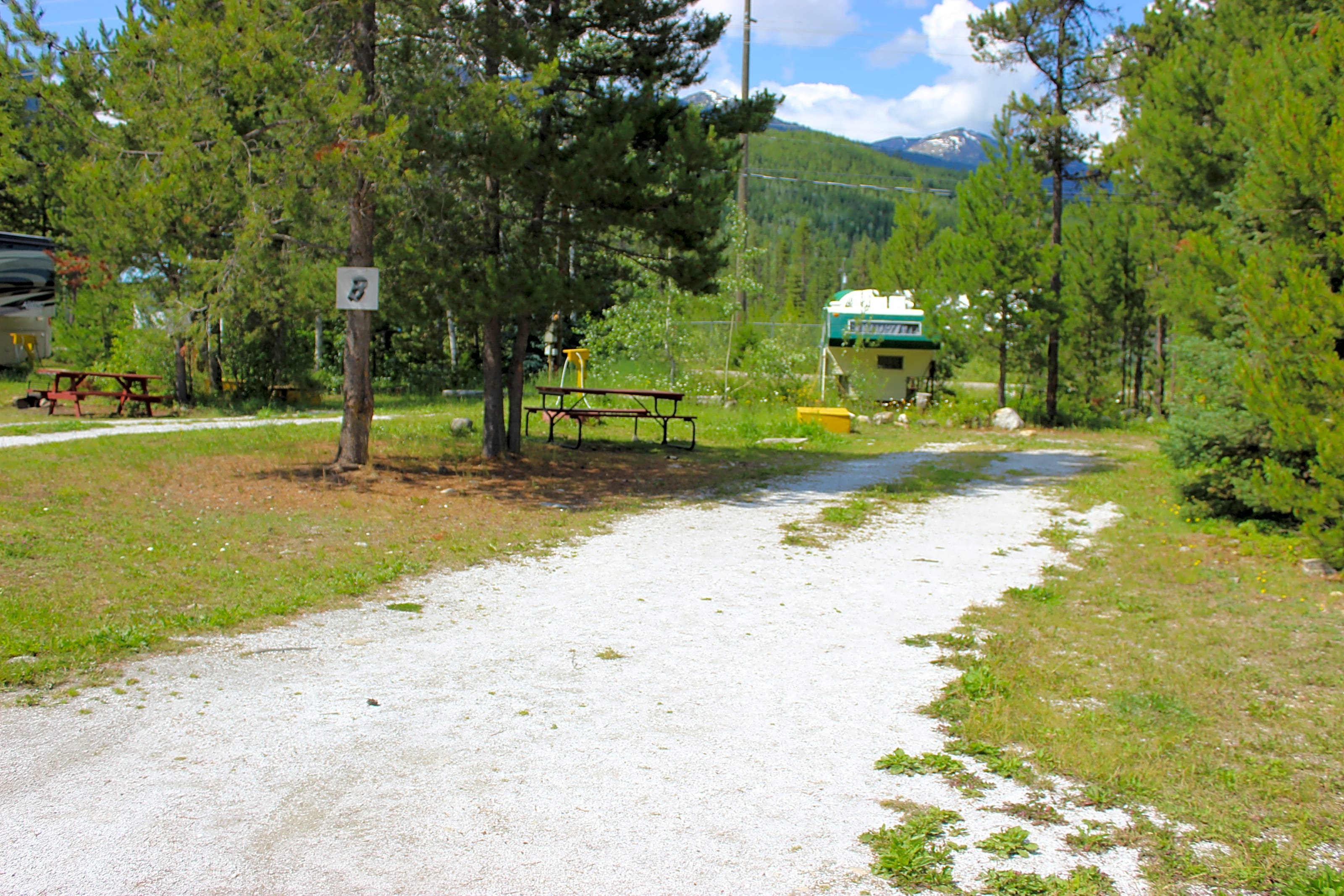 Blue River Campground, Blue River - Pitchup®