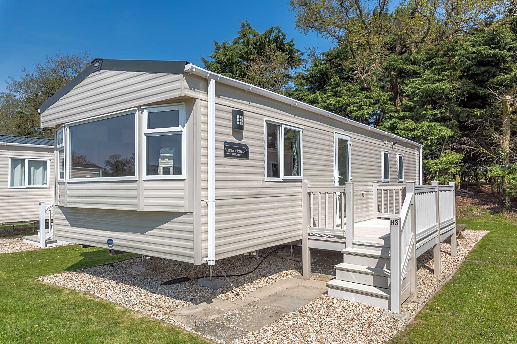 Caravan Holiday Parks in Weymouth, Dorset | Pitchup.com