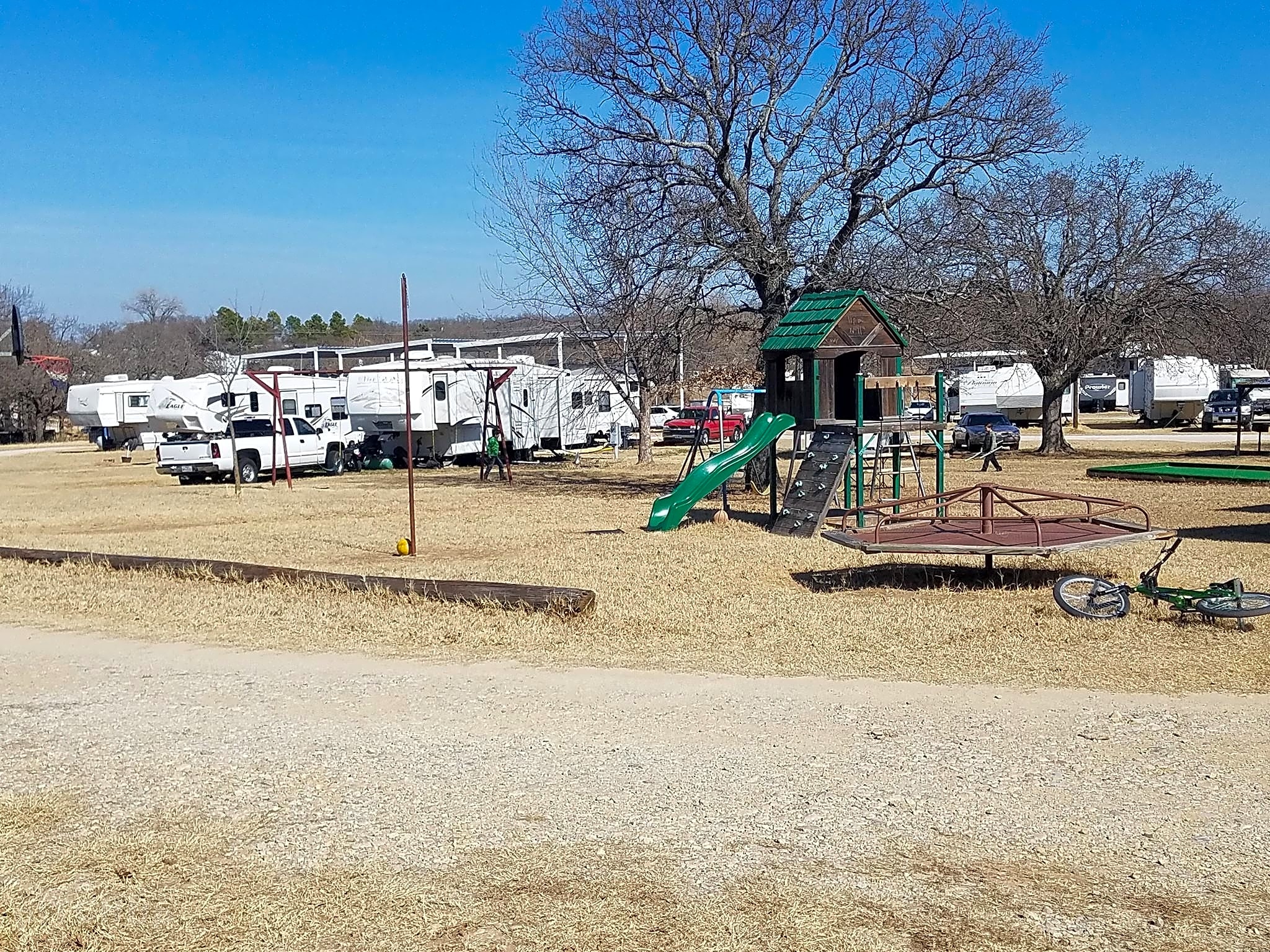 Outwest Campground and RV Park, Springtown - Pitchup®