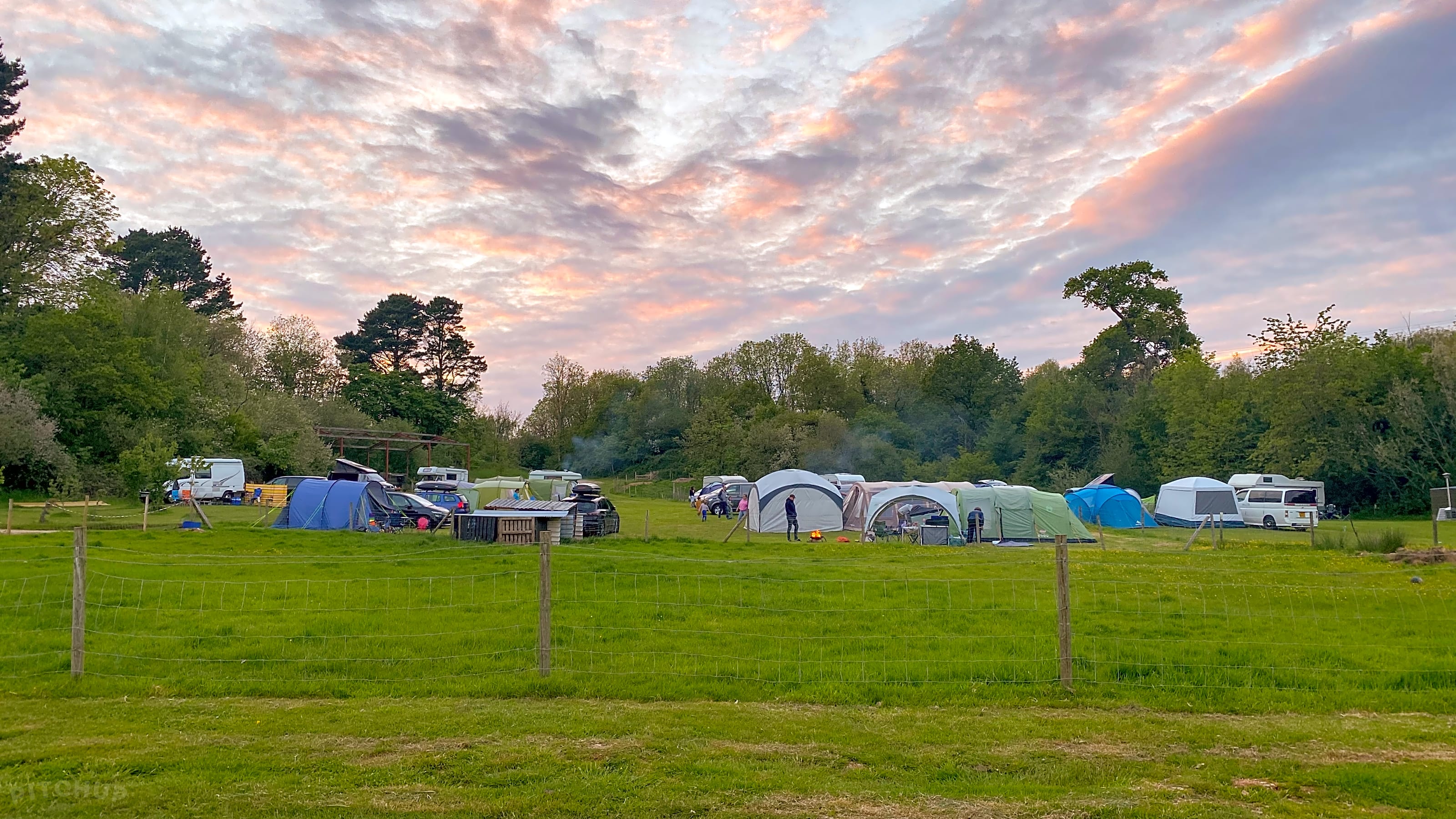 Rhea Farm and Fishery, Axminster, Devon - Updated 2026 prices | Pitchup.com