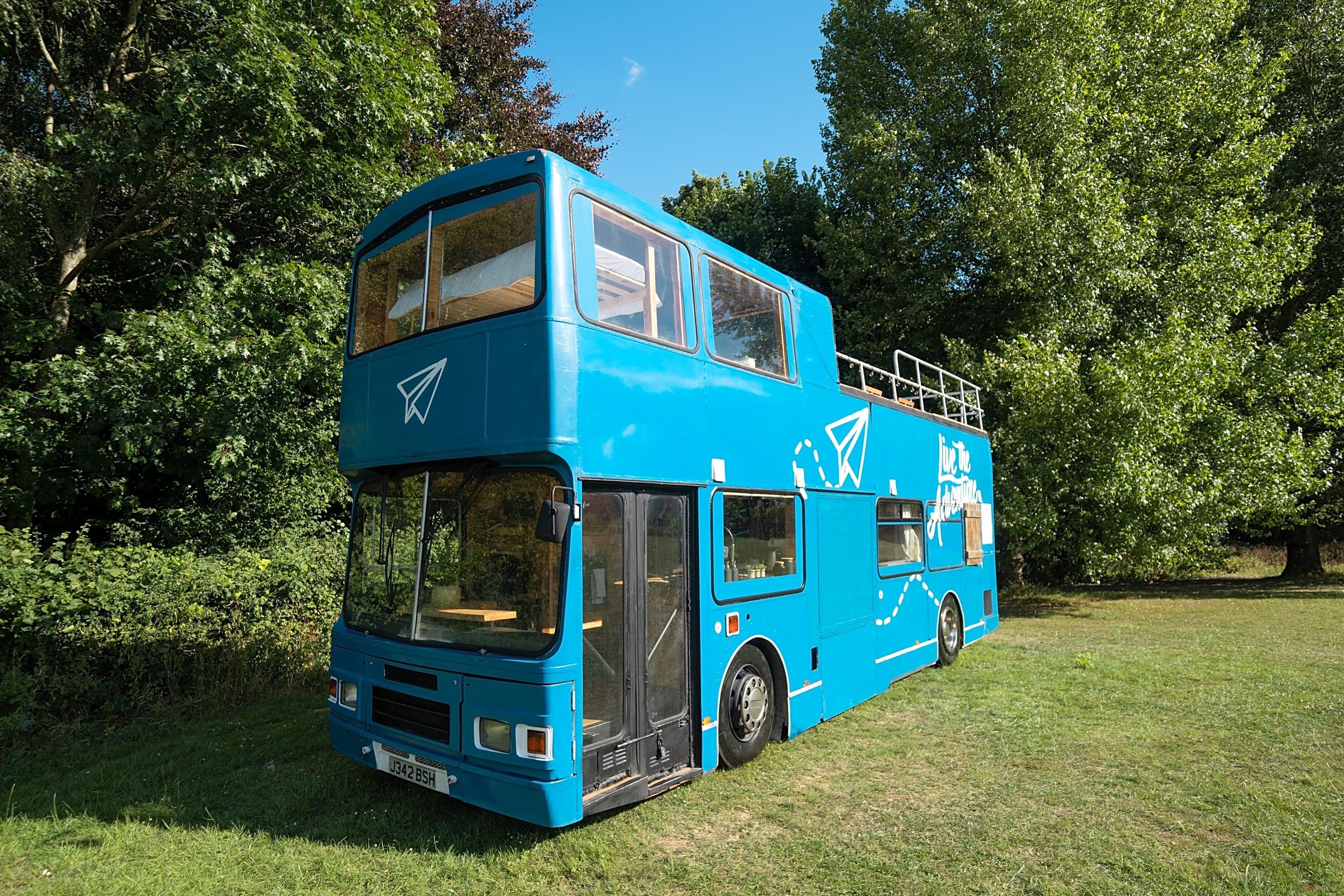 Live The Adventure Bus, Uckfield, East Sussex | Pitchup.com
