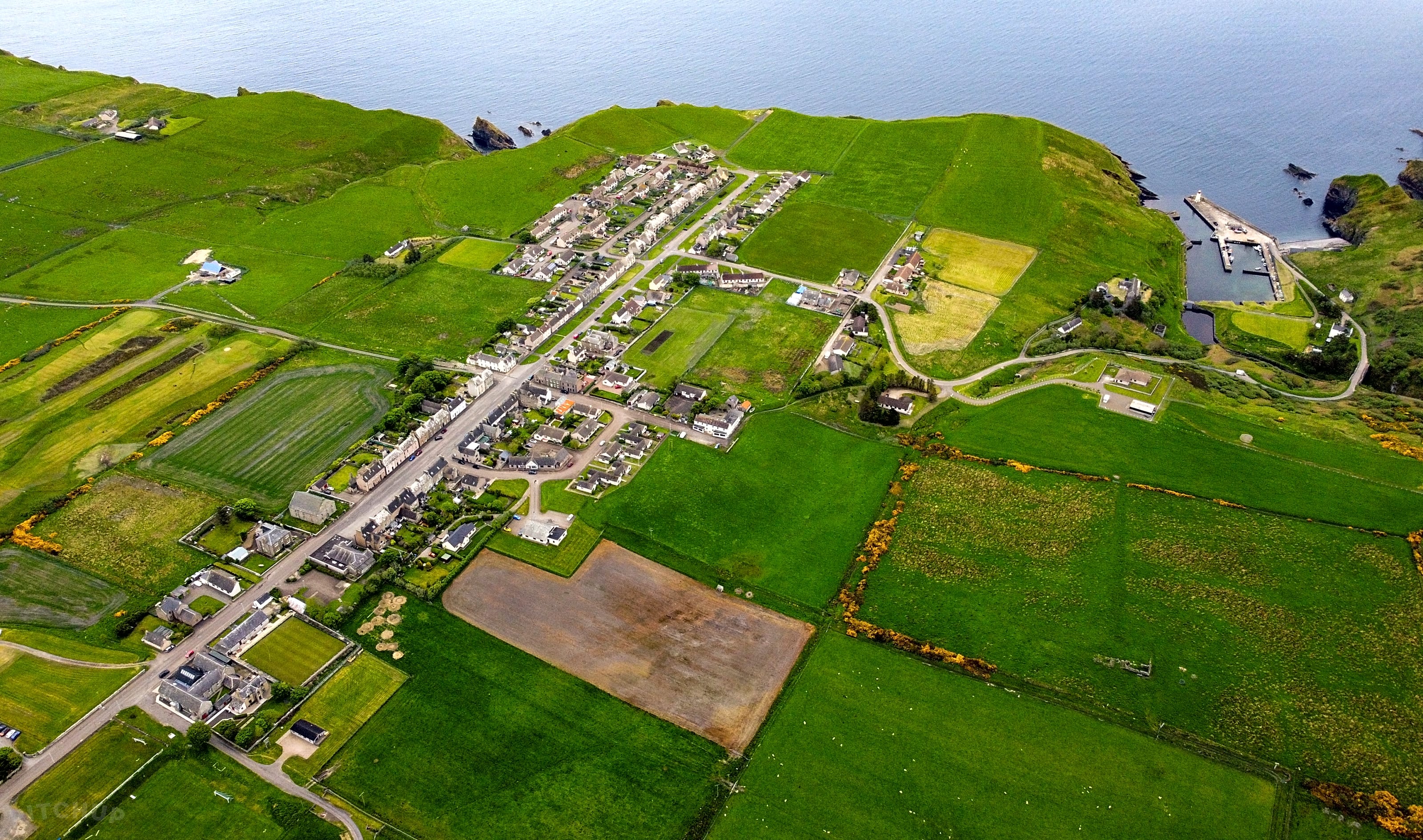 Campsites in Dunbeath, Highlands and Islands 2026 from £20/nt | Pitchup.com