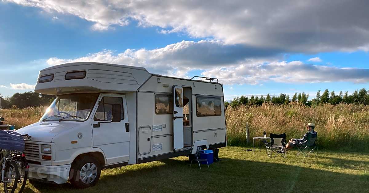 Pool Bridge Farm, York | Pitchup.com