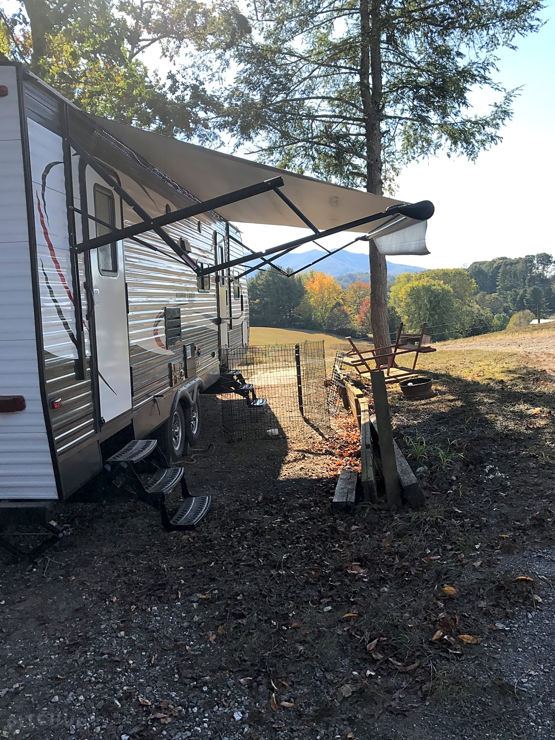 Fort Wilderness RV Park and Campground, Whittier - Pitchup®