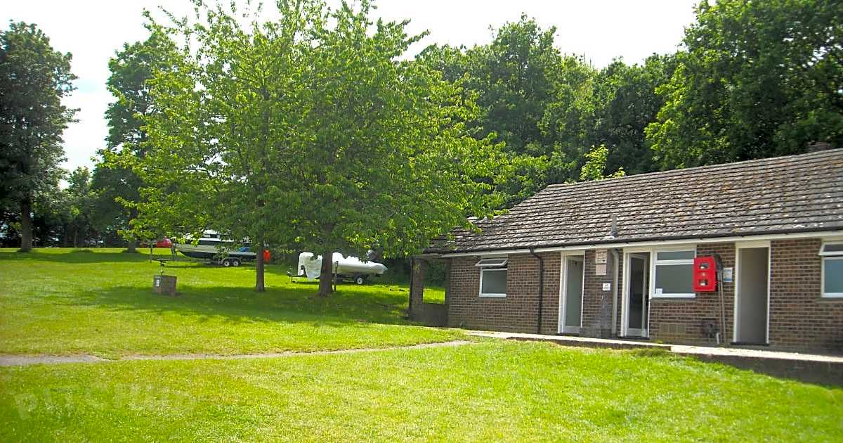 Redcliffe Farm Campsite, Wareham | Pitchup.com