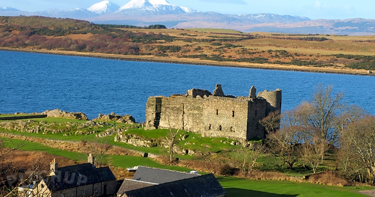 Castle Sween Caravan Park, Lochgilphead - Pitchup®