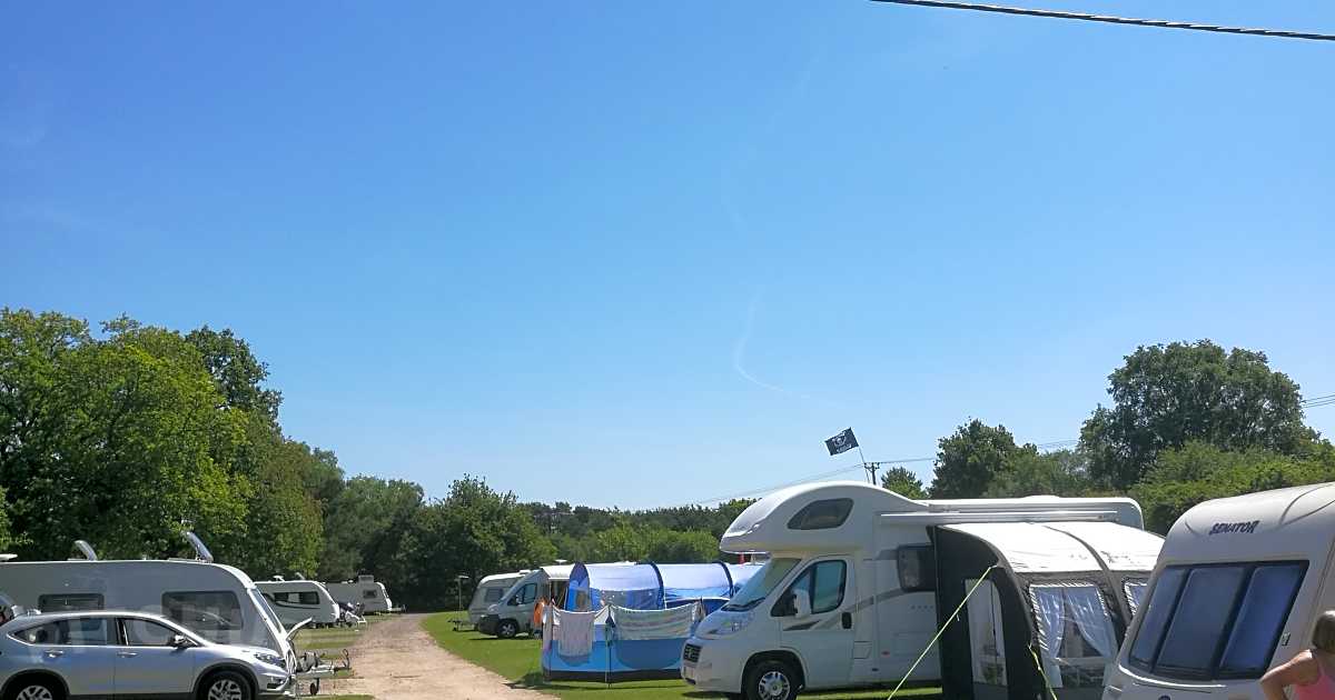 Shamba Holidays, Ringwood | Pitchup.com