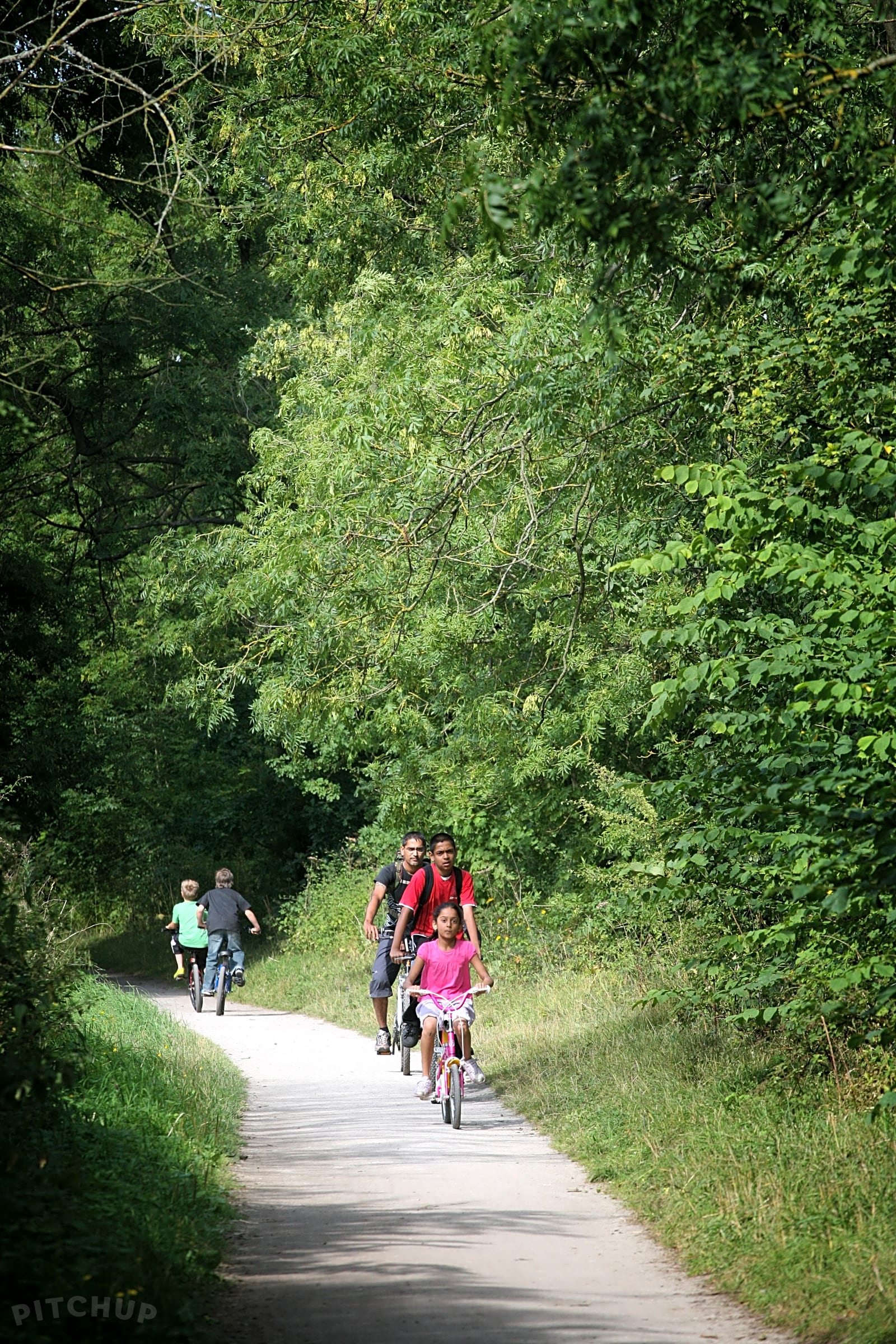 Callow Top Holiday Park, Ashbourne - Updated 2020 prices - Pitchup®