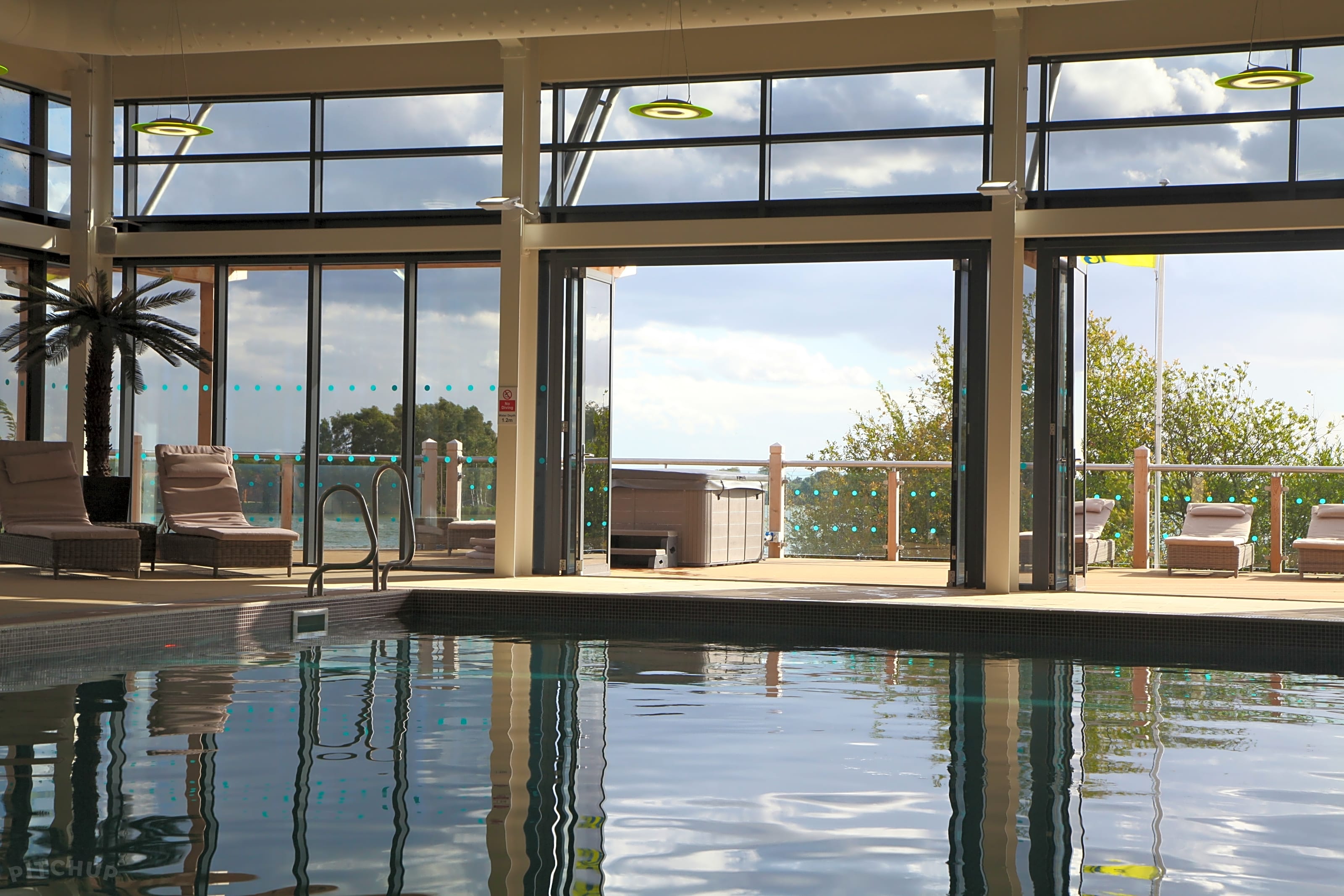 Tattershall Lakes Country Park, Tattershall - Pitchup®