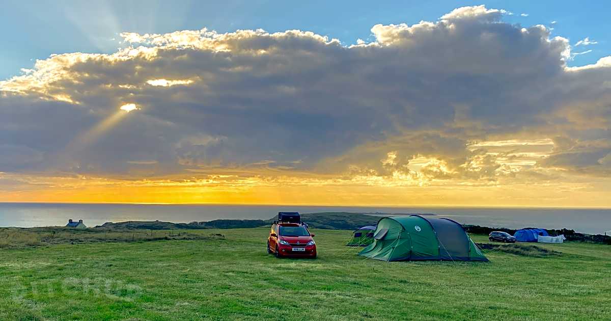 Llain Ffynnon Camping, Holyhead - Updated 2024 prices | Pitchup.com