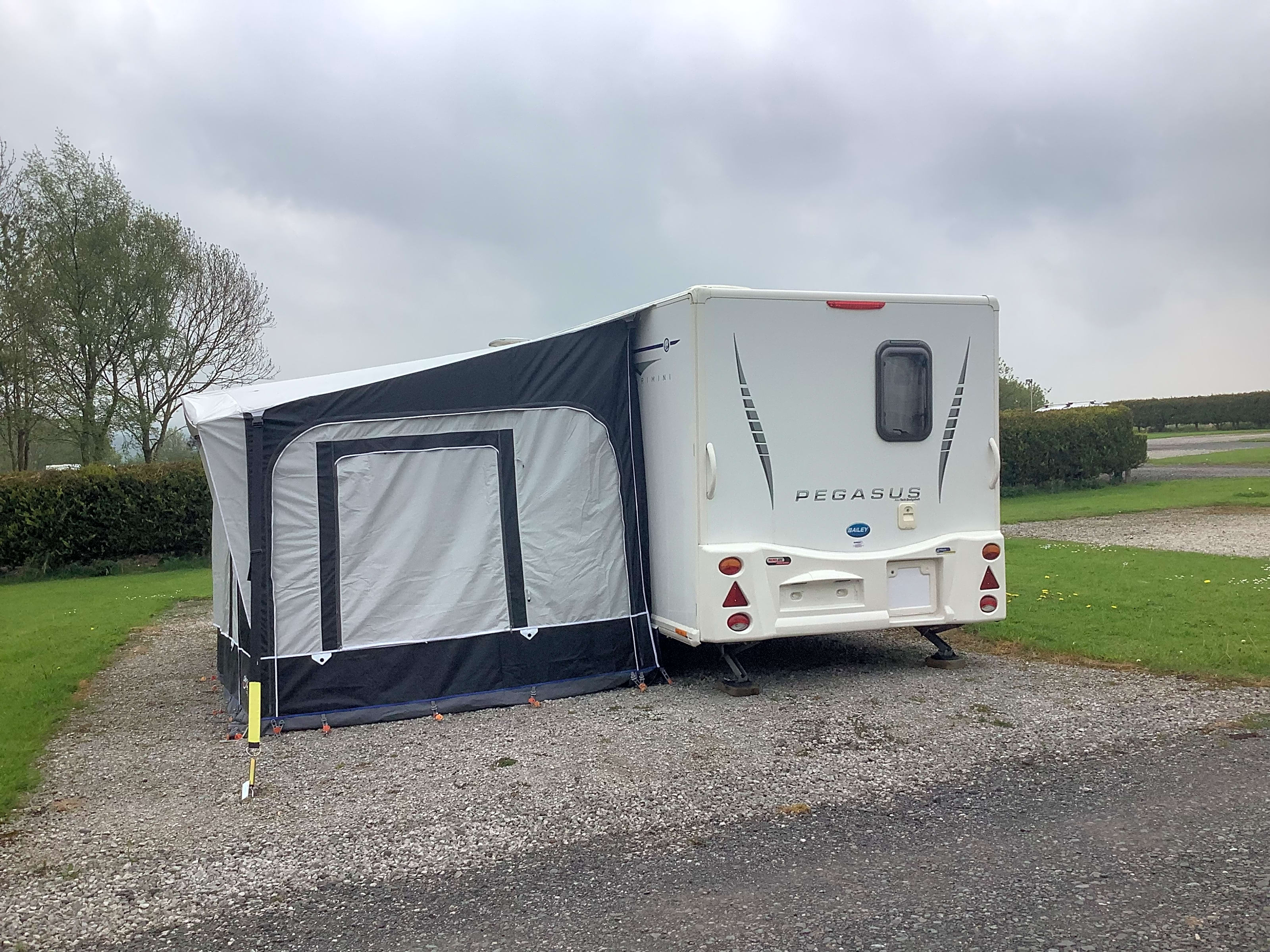 Dale Hey Touring Park, Ribchester, Lancashire | Pitchup.com