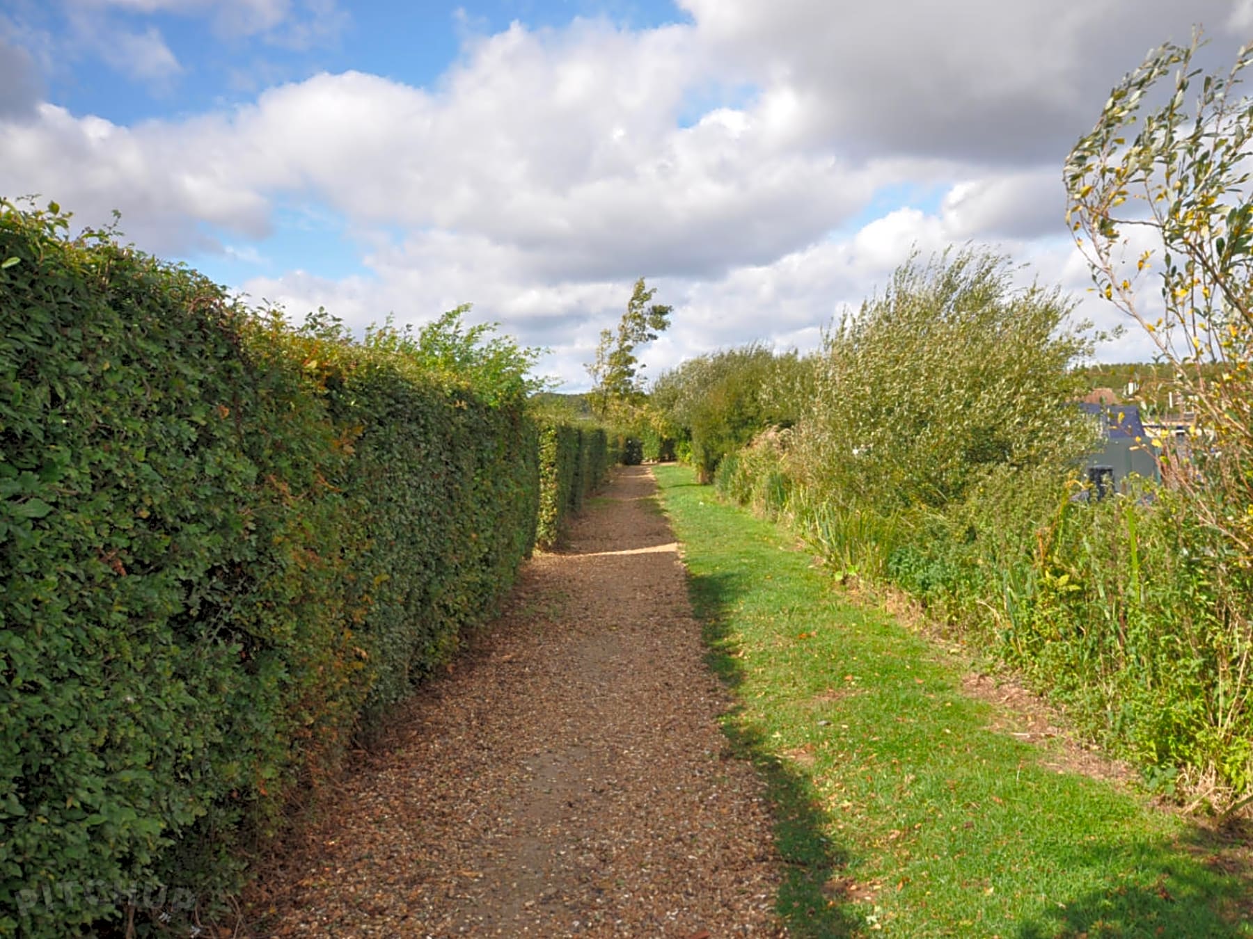 Grove Lock Caravan Park, Leighton Buzzard, Bedfordshire - Updated 2025 ...